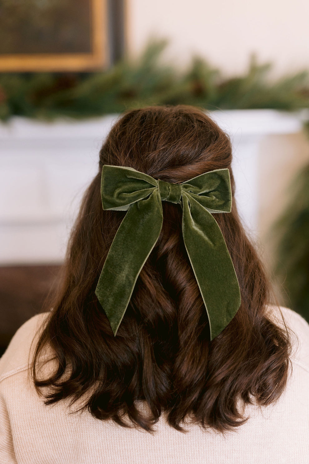 Bailee Velvet Bow – Grace & Grandeur Bow Company