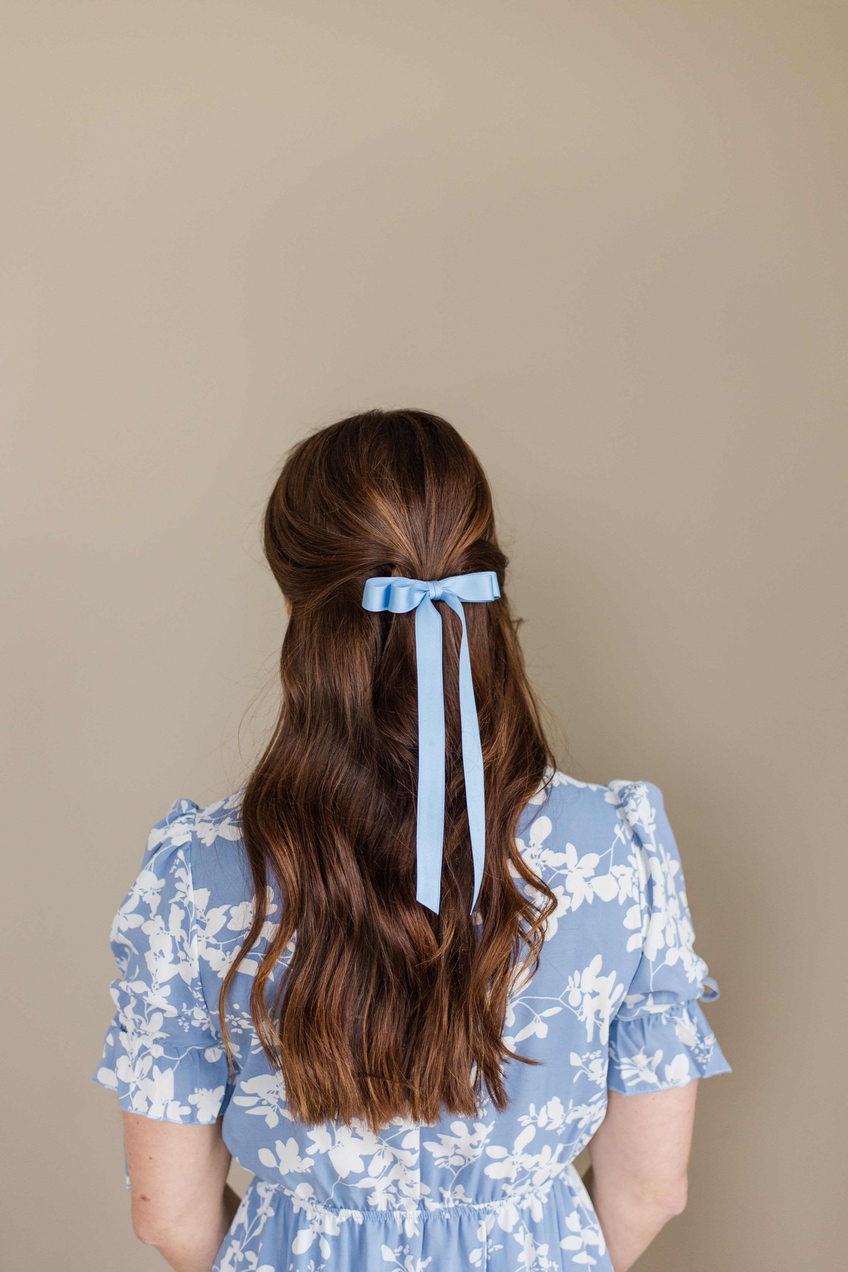 Micro Alice Matte Satin Bow – Grace & Grandeur Bow Company