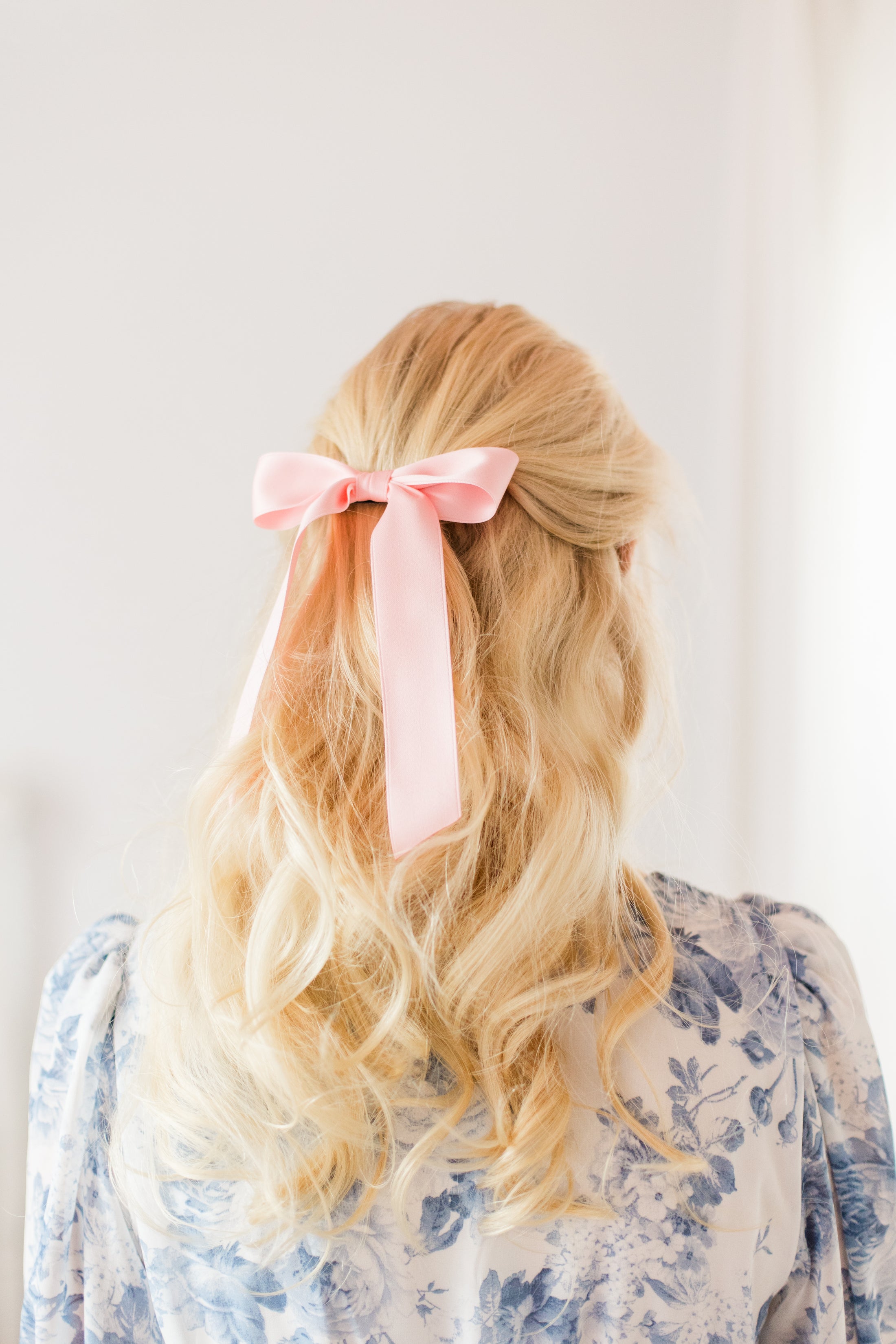 Florence Matte Satin Bow – Grace & Grandeur Bow Company